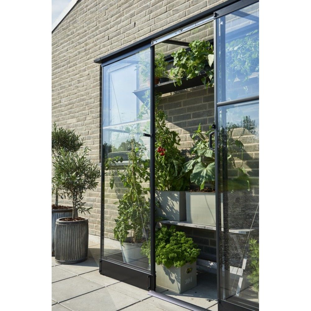 Halls muurkas Qube LT26 - zwart gecoat - Tuinkasdirect.nl